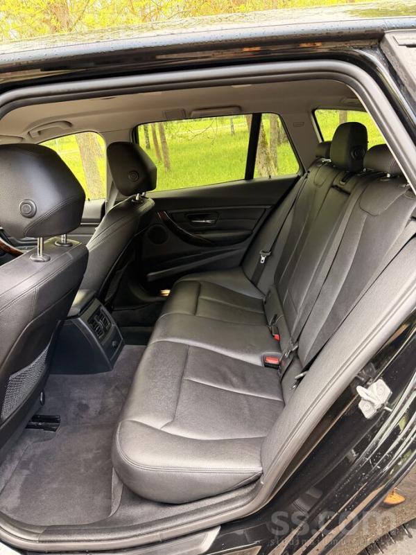 Black BMW 330 2014 in Aizkraukle, with an engine capacity of 3.00 L and mileage of 230 thousand km for 10000 €, photo 10 on AUTOMOTO.COM.LV