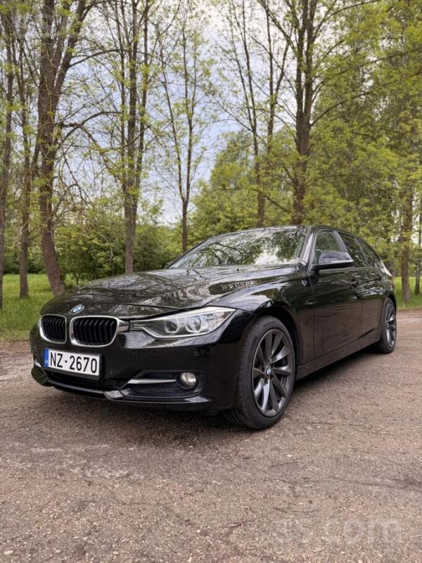 Melns BMW 330 2014 Aizkraukle, ar dzinēja tilpumu 3.00 L un nobraukumu 230 tūkst. km par 10000 €, foto 2 vietnē AUTOMOTO.COM.LV