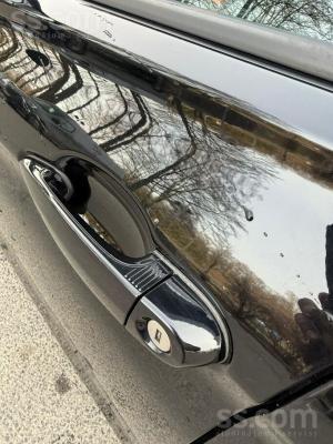 Black BMW 330 2014 in Riga, with an engine capacity of 3.00 L and mileage of 0 thousand km for 10500 €, photo 8 on AUTOMOTO.COM.LV