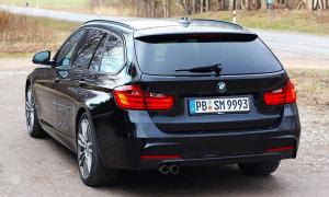 Black BMW 330 2014 in Kretinga, with an engine capacity of 2.99 L and mileage of 303 thousand km for 11999 €, photo 13 on AUTOMOTO.COM.LV
