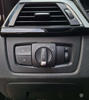 Black BMW 330 2014 in Kretinga, with an engine capacity of 2.99 L and mileage of 303 thousand km for 11999 €, photo 30 on AUTOMOTO.COM.LV