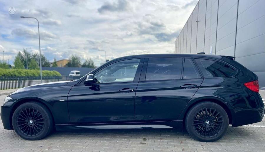 Black BMW 330 2014 in Vilnius, with an engine capacity of 2.99 L and mileage of 245 thousand km for 8990 €, photo 7 on AUTOMOTO.COM.LV