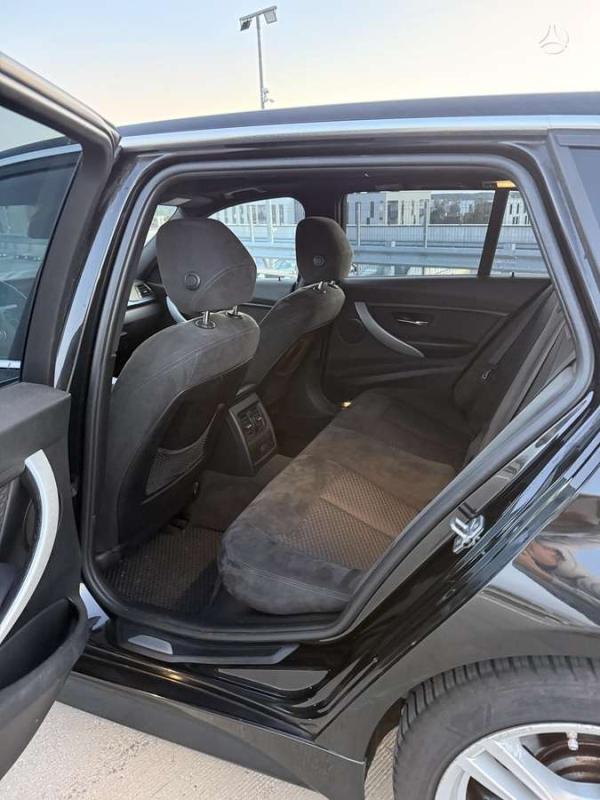 Melns BMW 330 2014 Viļņa, ar dzinēja tilpumu 2.99 L un nobraukumu 336 tūkst. km par 9500 €, foto 11 vietnē AUTOMOTO.COM.LV