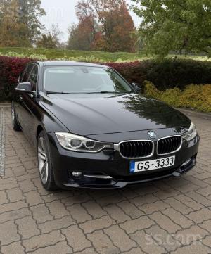 Melns BMW 330 2014 Jelgava, ar dzinēja tilpumu 3.00 L un nobraukumu 295 tūkst. km par 11200 €, foto  vietnē AUTOMOTO.COM.LV