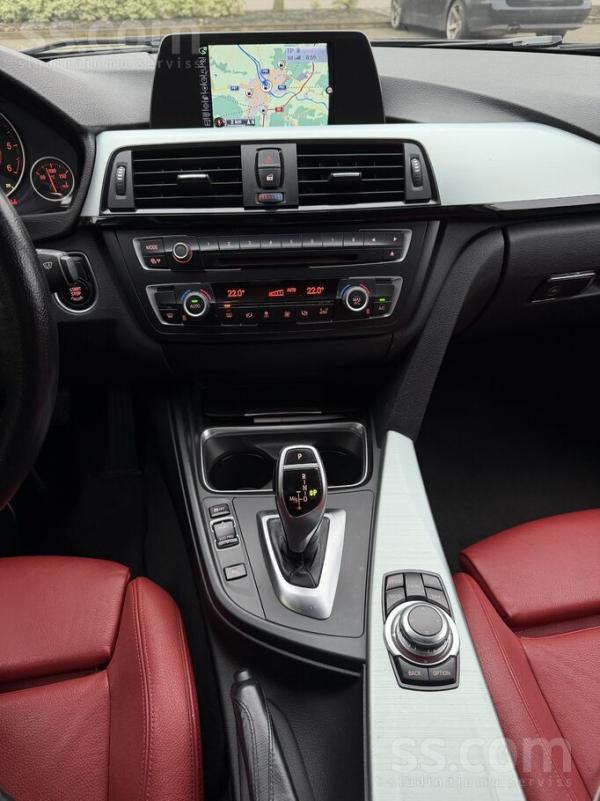 Melns BMW 330 2014 Jelgava, ar dzinēja tilpumu 3.00 L un nobraukumu 295 tūkst. km par 11200 €, foto 7 vietnē AUTOMOTO.COM.LV