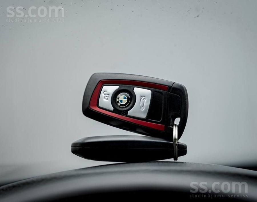 Черный БМВ 330 2015 в Рига, объемом двигателя 3.00 л и пробегом 190 тыс. км за 14950 €, фото 10 на AUTOMOTO.COM.LV