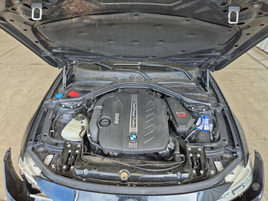 Black BMW 330 2016 in Vilnius, with an engine capacity of 2.99 L and mileage of 193 thousand km for 10050 €, photo 9 on AUTOMOTO.COM.LV