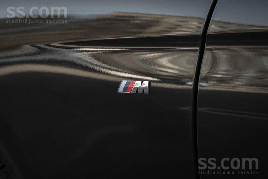 Black BMW 330 2016 in Riga, with an engine capacity of 3.00 L and mileage of 269 thousand km for 13400 €, photo 8 on AUTOMOTO.COM.LV