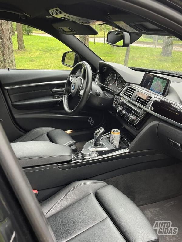 Black BMW 330 2016 in Kaunas, with an engine capacity of 3.00 L and mileage of 240 thousand km for 11300 €, photo 5 on AUTOMOTO.COM.LV
