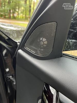 Black BMW 330 2016 in Kaunas, with an engine capacity of 3.00 L and mileage of 240 thousand km for 11300 €, photo 7 on AUTOMOTO.COM.LV