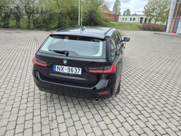 Black BMW 330 2020 in Dobele, with an engine capacity of 3.00 L and mileage of 146 thousand km for 22450 €, photo 10 on AUTOMOTO.COM.LV