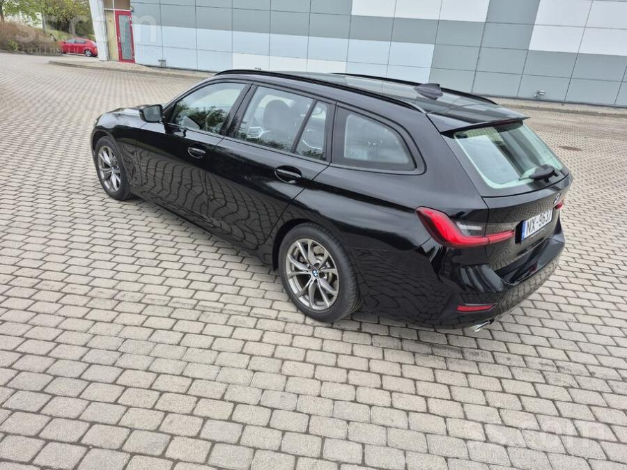 Melns BMW 330 2020 Dobele, ar dzinēja tilpumu 3.00 L un nobraukumu 146 tūkst. km par 22450 €, foto 13 vietnē AUTOMOTO.COM.LV