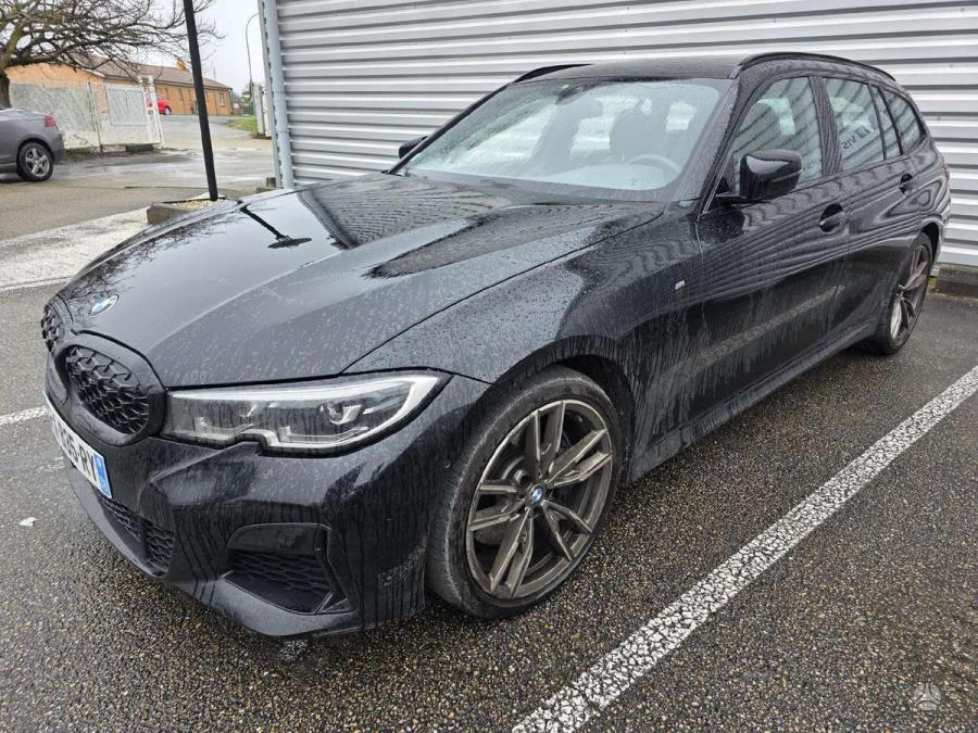 Black BMW 330 2021 in Taurage, with an engine capacity of 0.30 L and mileage of 252 thousand km for 23000 €, photo 2 on AUTOMOTO.COM.LV