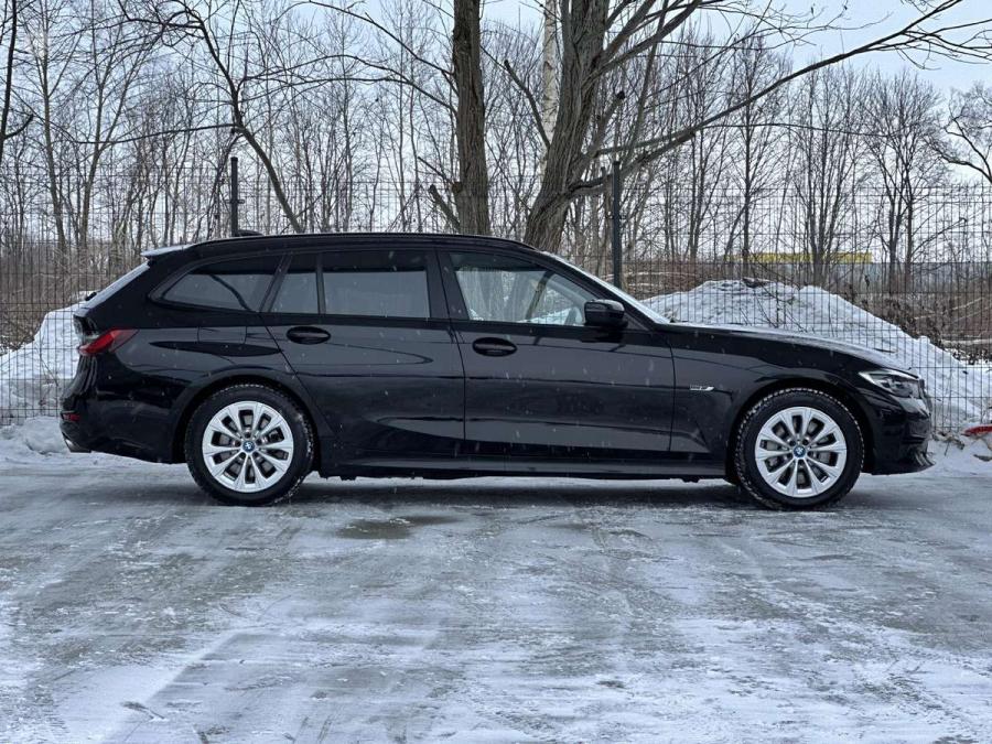Melns BMW 330 2021 Viļņa, ar dzinēja tilpumu 2.00 L un nobraukumu 194 tūkst. km par 20490 €, foto 8 vietnē AUTOMOTO.COM.LV