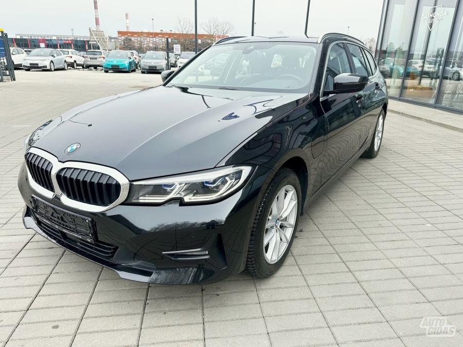 Melns BMW 330 2021 Kauņa, ar dzinēja tilpumu 2.00 L un nobraukumu 196 tūkst. km par 20900 €, foto 1 vietnē AUTOMOTO.COM.LV