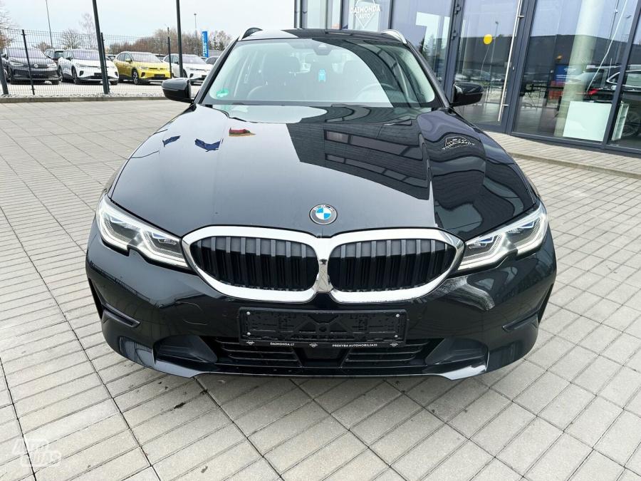Melns BMW 330 2021 Kauņa, ar dzinēja tilpumu 2.00 L un nobraukumu 196 tūkst. km par 20900 €, foto 2 vietnē AUTOMOTO.COM.LV