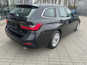 Melns BMW 330 2021 Kauņa, ar dzinēja tilpumu 2.00 L un nobraukumu 196 tūkst. km par 20900 €, foto 4 vietnē AUTOMOTO.COM.LV
