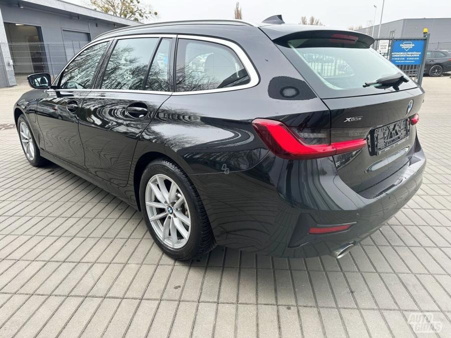 Melns BMW 330 2021 Kauņa, ar dzinēja tilpumu 2.00 L un nobraukumu 196 tūkst. km par 20900 €, foto 5 vietnē AUTOMOTO.COM.LV