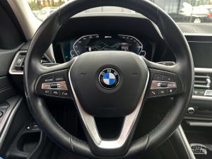 Melns BMW 330 2021 Kauņa, ar dzinēja tilpumu 2.00 L un nobraukumu 196 tūkst. km par 20900 €, foto 10 vietnē AUTOMOTO.COM.LV