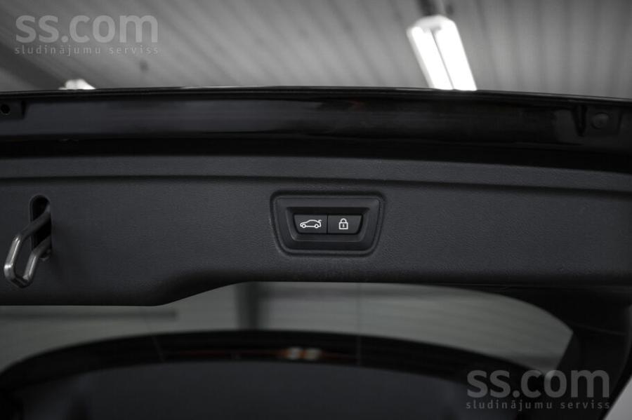 Black BMW 330 2021 in Tukums, with an engine capacity of 2.00 L and mileage of 0 thousand km for 26990 €, photo 32 on AUTOMOTO.COM.LV