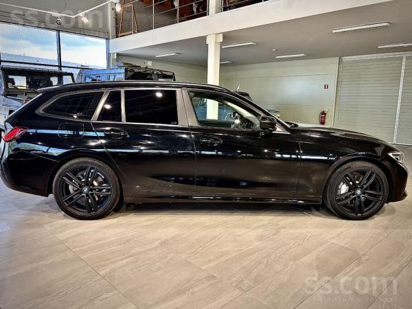 Melns BMW 330 2021 Dobele, ar dzinēja tilpumu 2.00 L un nobraukumu 230 tūkst. km par 20950 €, foto 2 vietnē AUTOMOTO.COM.LV