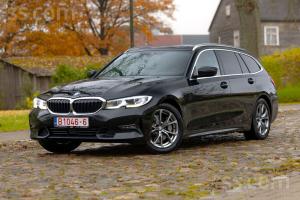 Melns BMW 330 2021 Jelgava, ar dzinēja tilpumu 2.00 L un nobraukumu 205 tūkst. km par 20900 €, foto  vietnē AUTOMOTO.COM.LV