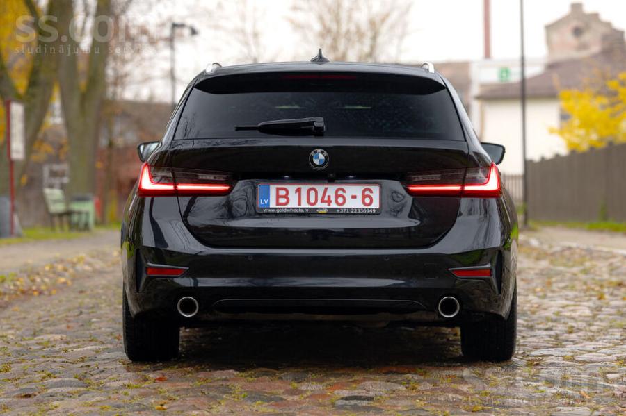 Black BMW 330 2021 in Jelgava, with an engine capacity of 2.00 L and mileage of 205 thousand km for 20900 €, photo 7 on AUTOMOTO.COM.LV
