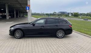 Black BMW 330 2021 in Vilnius, with an engine capacity of 2.00 L and mileage of 141 thousand km for 21900 €, photo 5 on AUTOMOTO.COM.LV