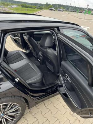 Black BMW 330 2021 in Vilnius, with an engine capacity of 2.00 L and mileage of 141 thousand km for 21900 €, photo 15 on AUTOMOTO.COM.LV