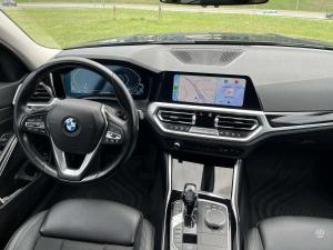 Black BMW 330 2021 in Vilnius, with an engine capacity of 2.00 L and mileage of 141 thousand km for 21900 €, photo 17 on AUTOMOTO.COM.LV