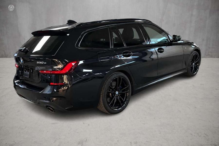Melns BMW 330 2021 Kauņa, ar dzinēja tilpumu 2.00 L un nobraukumu 225 tūkst. km par 18990 €, foto 5 vietnē AUTOMOTO.COM.LV