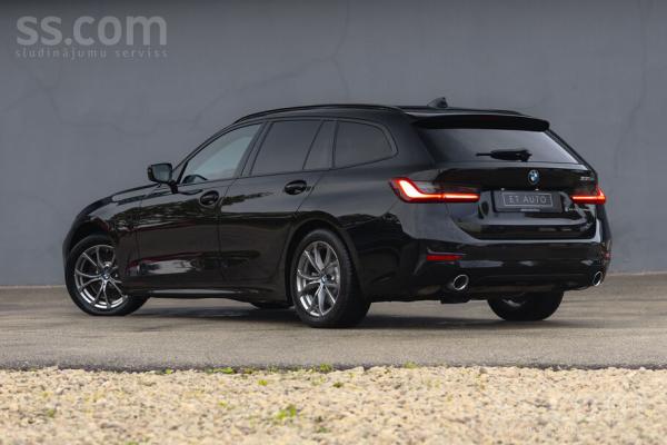 Black BMW 330 2021 in Jelgava, with an engine capacity of 2.00 L and mileage of 190 thousand km for 19000 €, photo 8 on AUTOMOTO.COM.LV