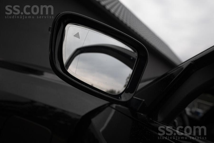 Melns BMW 330 2021 Jelgava, ar dzinēja tilpumu 2.00 L un nobraukumu 190 tūkst. km par 19000 €, foto 28 vietnē AUTOMOTO.COM.LV