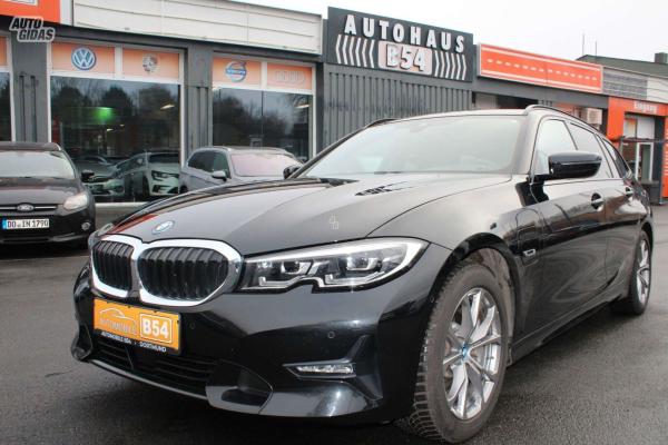 Melns BMW 330 2022 Kauņa, ar dzinēja tilpumu 2.00 L un nobraukumu 74 tūkst. km par 32047 €, foto 1 vietnē AUTOMOTO.COM.LV