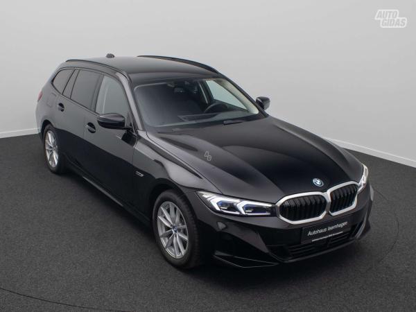 Melns BMW 330 2022 Kauņa, ar dzinēja tilpumu 2.00 L un nobraukumu 55 tūkst. km par 31669 €, foto 3 vietnē AUTOMOTO.COM.LV