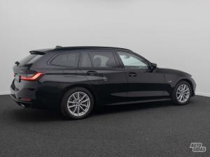 Black BMW 330 2022 in Kaunas, with an engine capacity of 2.00 L and mileage of 55 thousand km for 31669 €, photo 6 on AUTOMOTO.COM.LV