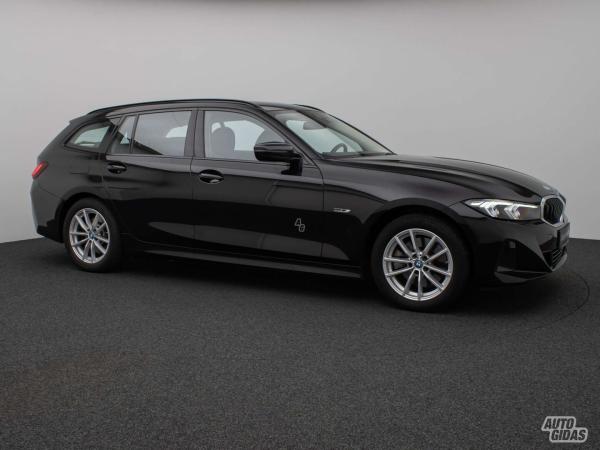 Melns BMW 330 2023 Kauņa, ar dzinēja tilpumu 2.00 L un nobraukumu 88 tūkst. km par 32699 €, foto 4 vietnē AUTOMOTO.COM.LV