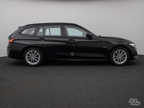 Melns BMW 330 2023 Kauņa, ar dzinēja tilpumu 2.00 L un nobraukumu 88 tūkst. km par 32699 €, foto 5 vietnē AUTOMOTO.COM.LV