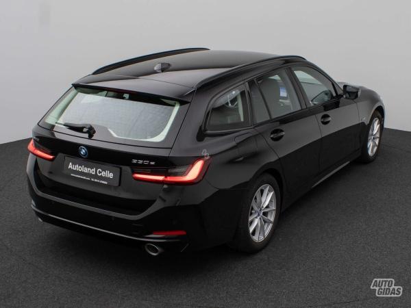 Melns BMW 330 2023 Kauņa, ar dzinēja tilpumu 2.00 L un nobraukumu 88 tūkst. km par 32699 €, foto 7 vietnē AUTOMOTO.COM.LV