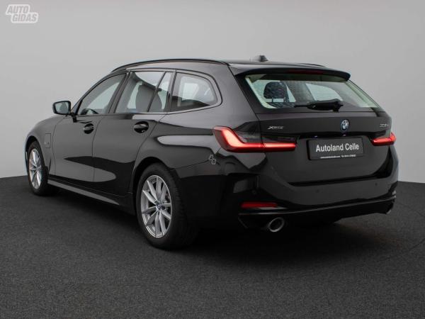 Melns BMW 330 2023 Kauņa, ar dzinēja tilpumu 2.00 L un nobraukumu 88 tūkst. km par 32699 €, foto 9 vietnē AUTOMOTO.COM.LV
