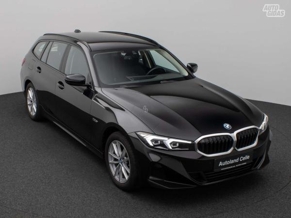 Melns BMW 330 2023 Kauņa, ar dzinēja tilpumu 2.00 L un nobraukumu 88 tūkst. km par 32184 €, foto 3 vietnē AUTOMOTO.COM.LV