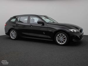 Melns BMW 330 2023 Kauņa, ar dzinēja tilpumu 2.00 L un nobraukumu 88 tūkst. km par 32184 €, foto 4 vietnē AUTOMOTO.COM.LV