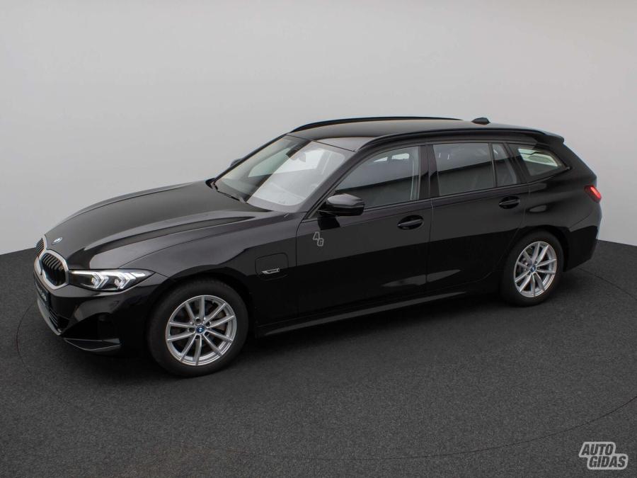 Melns BMW 330 2023 Kauņa, ar dzinēja tilpumu 2.00 L un nobraukumu 88 tūkst. km par 32184 €, foto 12 vietnē AUTOMOTO.COM.LV