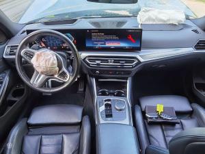 Black BMW 330 2023 in Kaunas, with an engine capacity of 2.00 L and mileage of 52 thousand km for 12900 €, photo 25 on AUTOMOTO.COM.LV