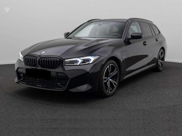 Melns BMW 330 2023 Tukums, ar dzinēja tilpumu 2.00 L un nobraukumu 175 tūkst. km par 26990 €, foto 1 vietnē AUTOMOTO.COM.LV