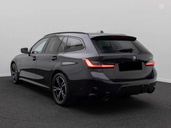 Melns BMW 330 2023 Tukums, ar dzinēja tilpumu 2.00 L un nobraukumu 175 tūkst. km par 26990 €, foto 2 vietnē AUTOMOTO.COM.LV