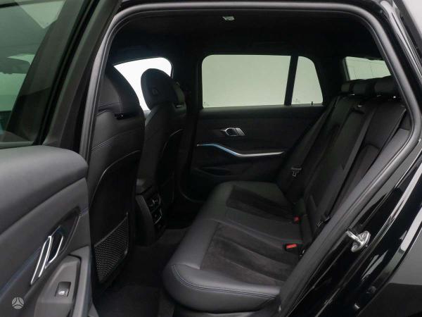 Melns BMW 330 2023 Tukums, ar dzinēja tilpumu 2.00 L un nobraukumu 175 tūkst. km par 26990 €, foto 5 vietnē AUTOMOTO.COM.LV