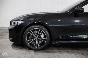Melns BMW 330 2025 Viļņa, ar dzinēja tilpumu 2.00 L un nobraukumu 17 tūkst. km par 41991 €, foto 6 vietnē AUTOMOTO.COM.LV