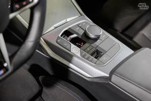 Melns BMW 330 2025 Viļņa, ar dzinēja tilpumu 2.00 L un nobraukumu 17 tūkst. km par 41991 €, foto 14 vietnē AUTOMOTO.COM.LV