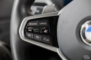 Melns BMW 330 2025 Viļņa, ar dzinēja tilpumu 2.00 L un nobraukumu 17 tūkst. km par 41991 €, foto 21 vietnē AUTOMOTO.COM.LV